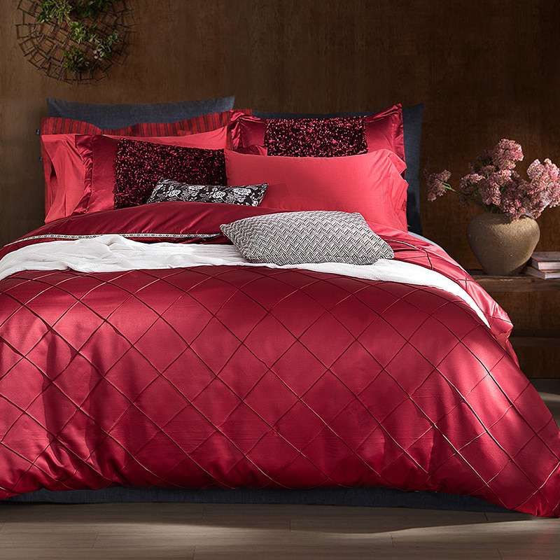 Elegant Bridal Quilt Set Red- 12 Pieces with Free Quilt Filling – eposh.pk